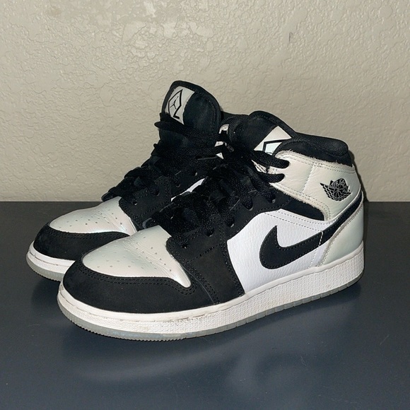 Jordan | Shoes | Air Jordan Mid Diamond Pearl | Poshmark